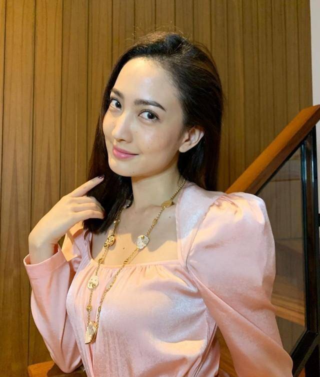 泰星Taew发表莫名含义ins，让粉丝担忧不已，前男友Ton现身点赞_什么