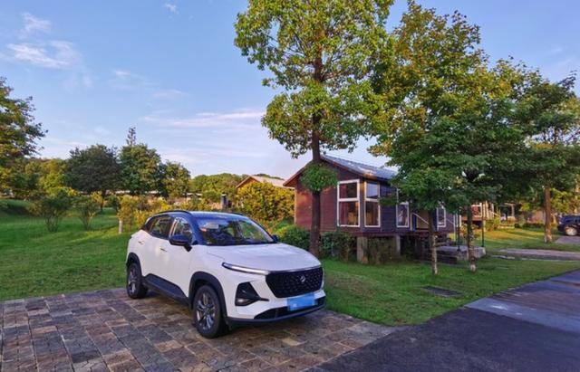 跑长途不会累，8.98w就可选顶配，这SUV才是真正的"自驾游利器"_搜狐汽车_搜狐网