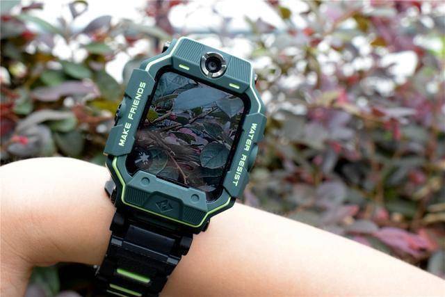 闪扣表带+360°旋转双摄+骁龙Wear4100，小天才Z6巅峰版值得买吗？-搜狐大视野-搜狐新闻