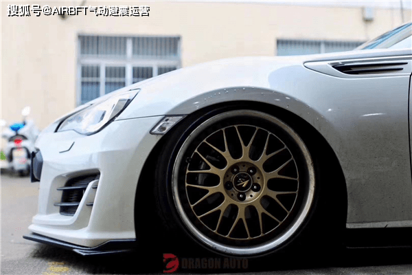 斯巴鲁BRZ改装AIRBFT气动避震 永不退色的完美姿态李洋讲述_搜狐汽车_搜狐网