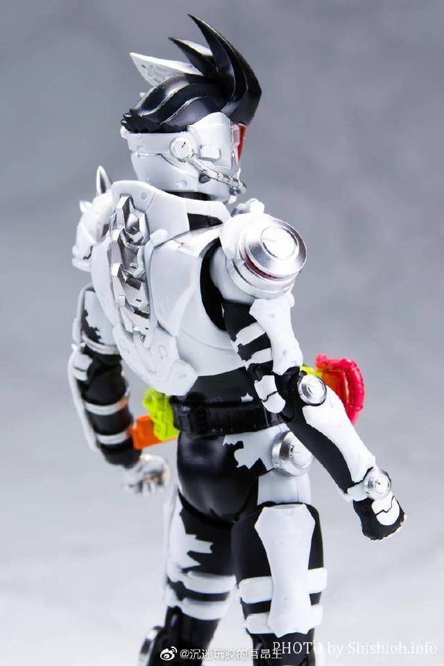 假面骑士build：Genm丧尸动作玩家Lv.X-0 SHF实物公开_卡带