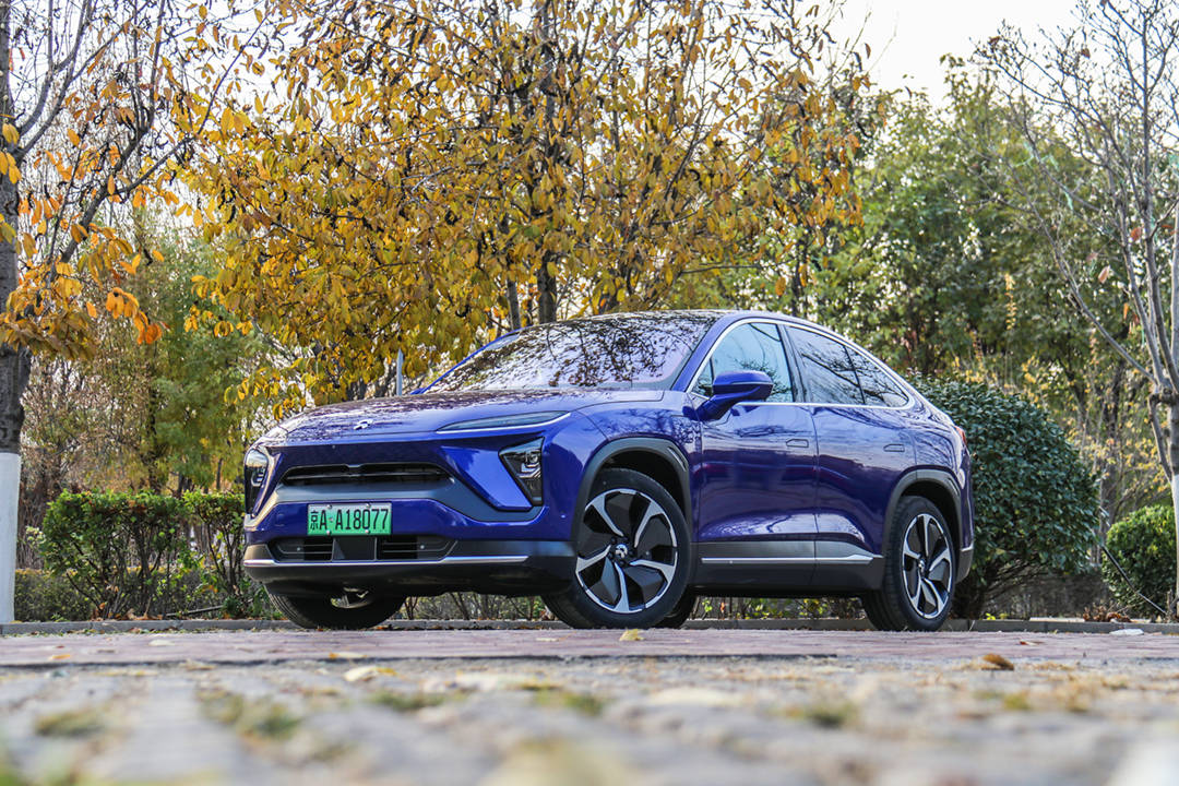 蔚来最美量产车 智能电动轿跑SUV EC6试驾 NOP功能很抢眼！_搜狐汽车_搜狐网