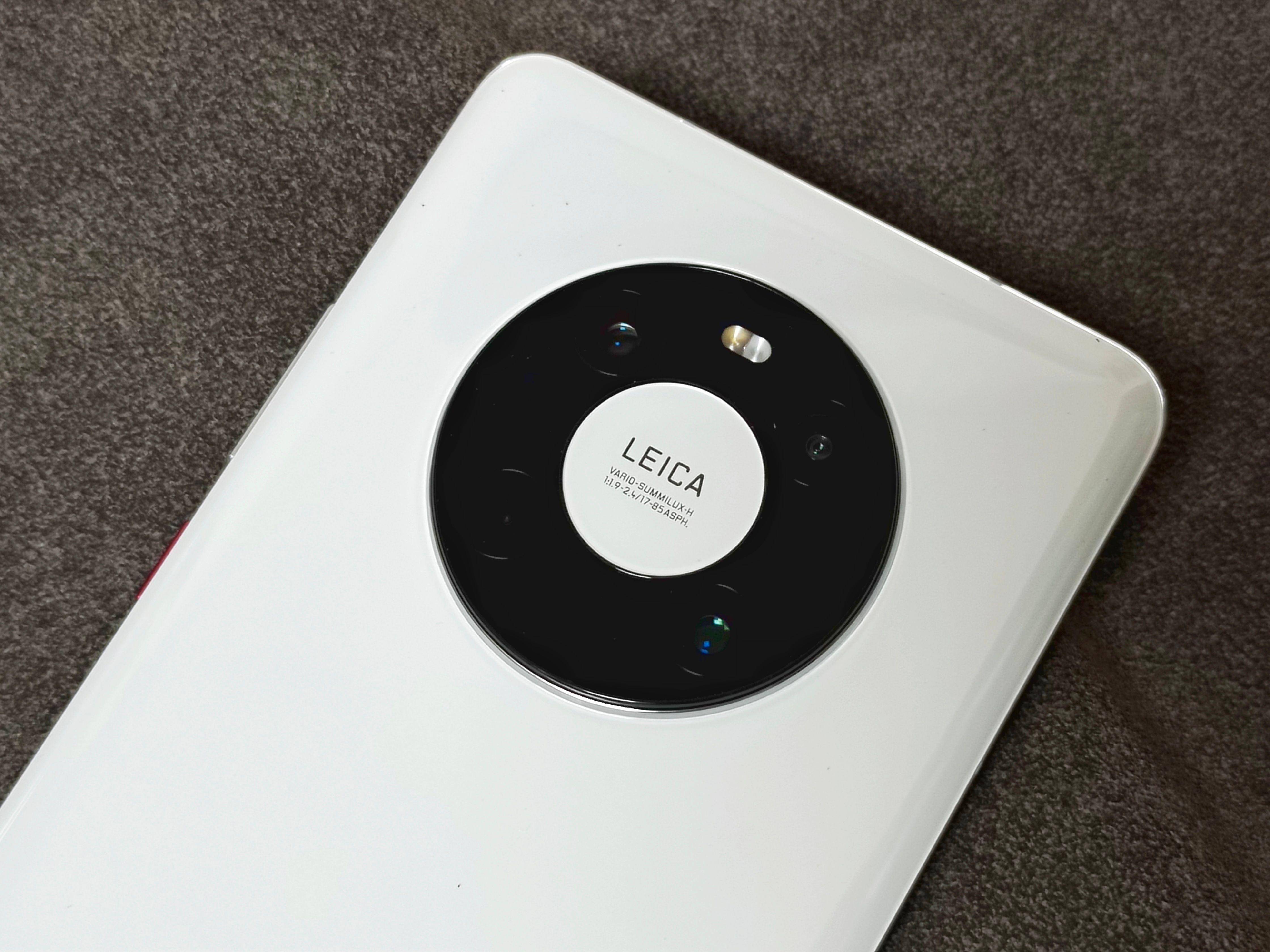 【秀科技】华为Mate40釉白色真机图赏：搭载5nm麒麟9000E-搜狐大视野-搜狐新闻