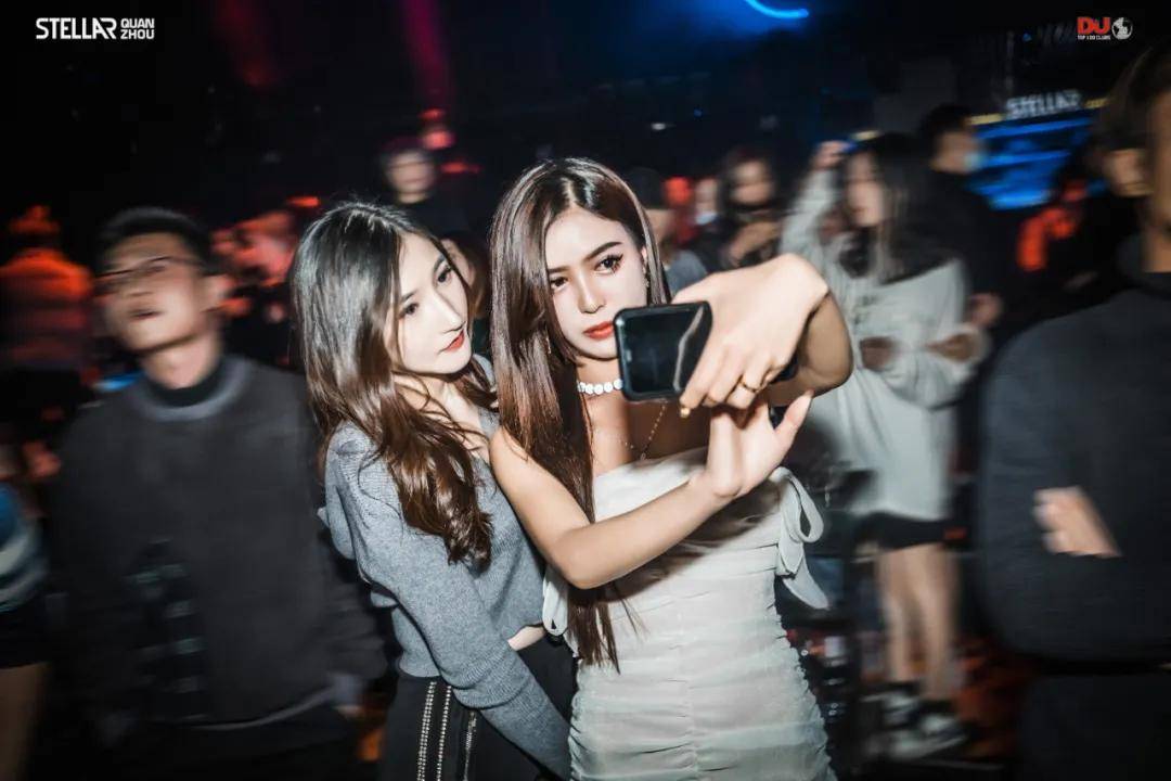 李莎丽 她诠释了什么是真正的GIRLS POWER！-搜狐大视野-搜狐新闻