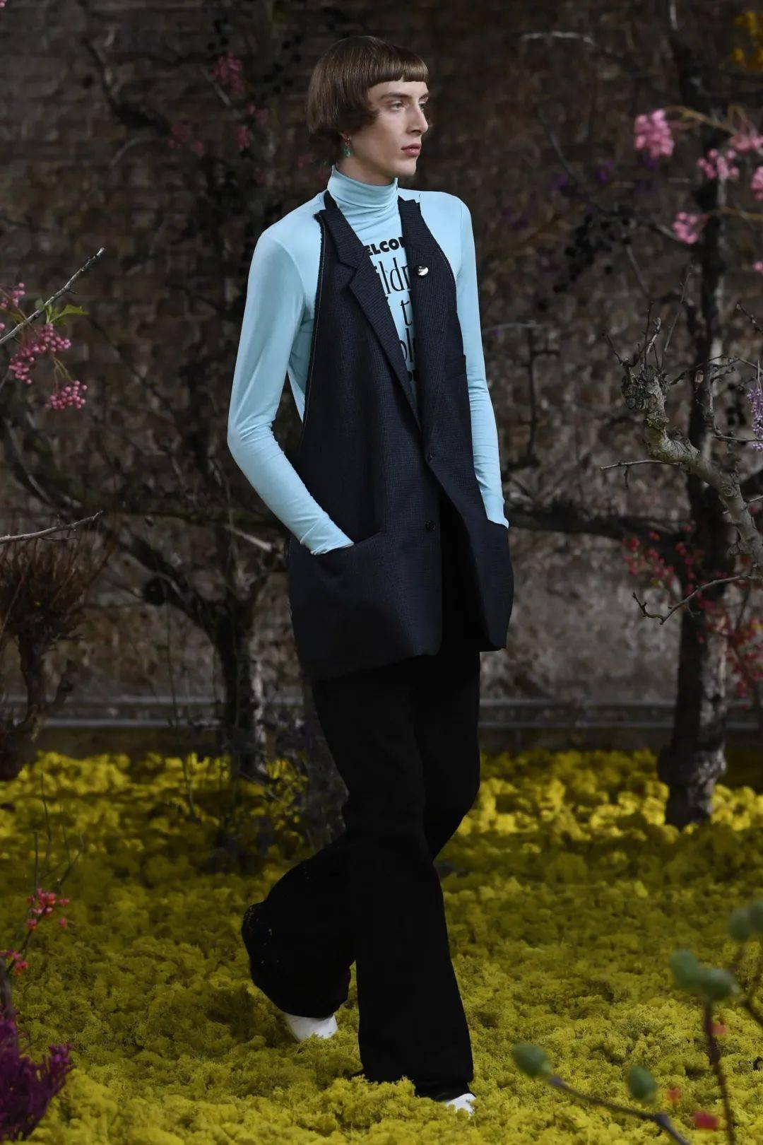 『品牌秀场』┊Raf Simons 2021春夏时装秀 -搜狐大视野-搜狐新闻