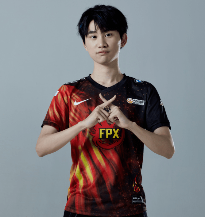 TSM公布新赛季队服，G2新队服才是重点_战队