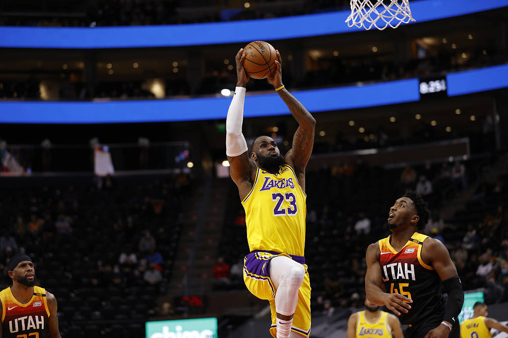 詹姆斯19分，洛杉矶湖人89-114爵士，遭遇NBA4连败-搜狐大视野-搜狐新闻