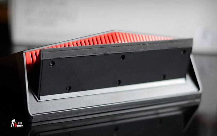 续写86U神话？新一代华硕RT-AX86U巨齿鲨WiFi 6电竞路由评测-搜狐大视野-搜狐新闻