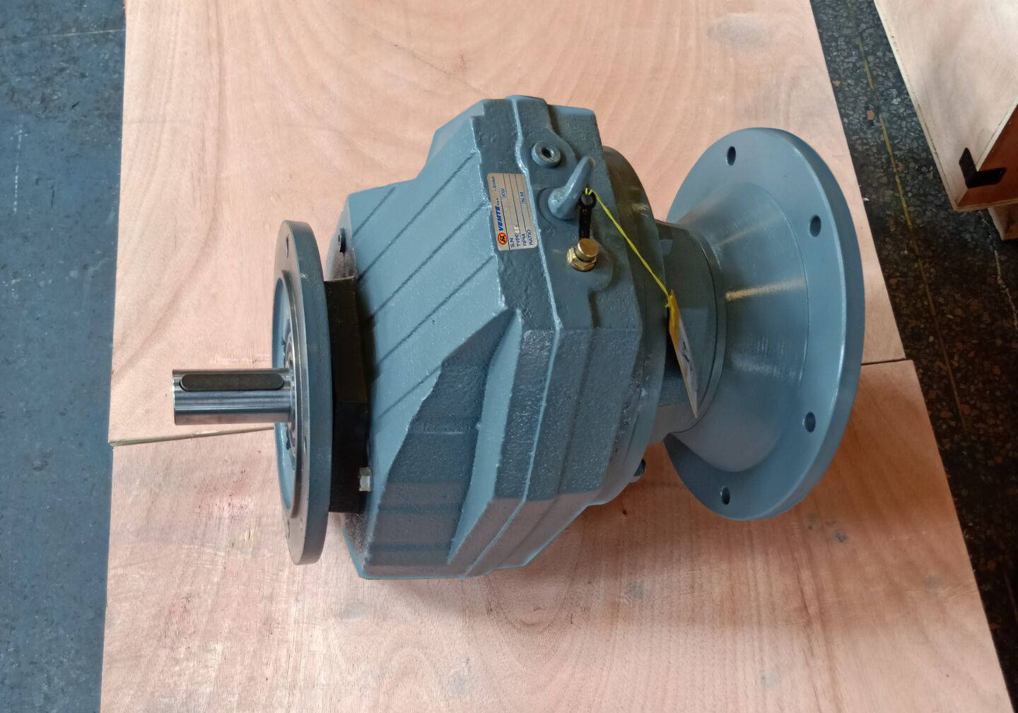 R57、RF57、RX57、RXF57减速机之间有什么不同？非汽车_搜狐汽车_搜狐网