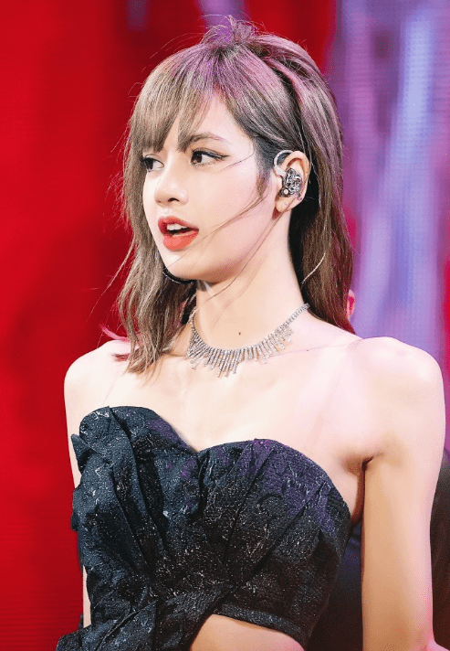 Lisa喜提中国第三个代言，商业价值爆棚，怪不得YG突然开始捧Lisa_part