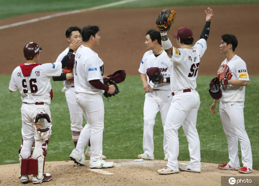 2020年韩国KBO棒球联赛：NC恐龙 VS 培证英雄-搜狐大视野-搜狐新闻