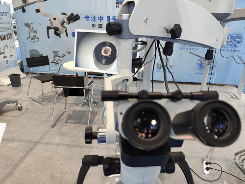 EM-300口腔科手术显微镜首次亮相CDS-搜狐大视野-搜狐新闻