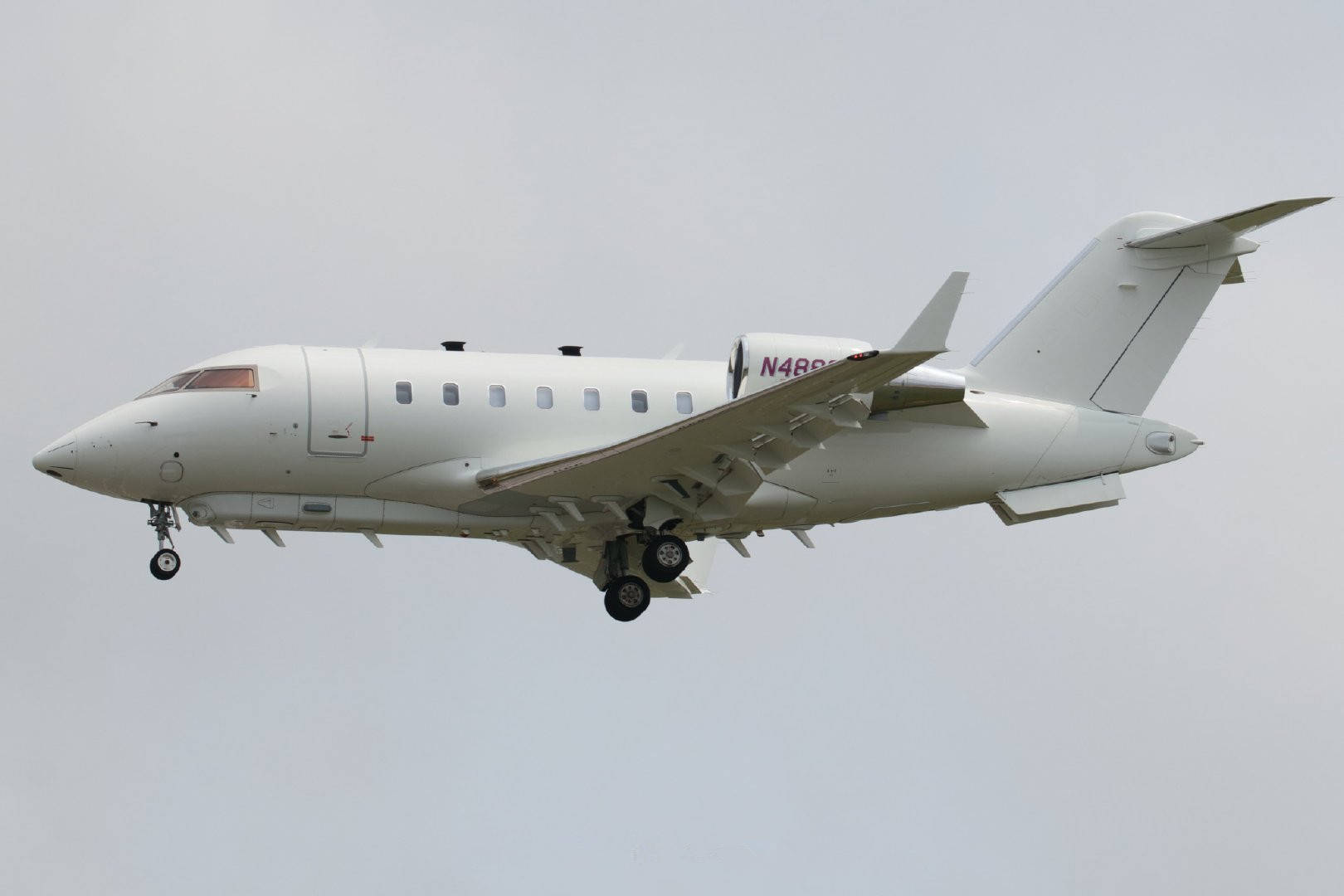 8个月飞行156架次—CL-604商用侦察机频繁访问东海南海_航空航天公司