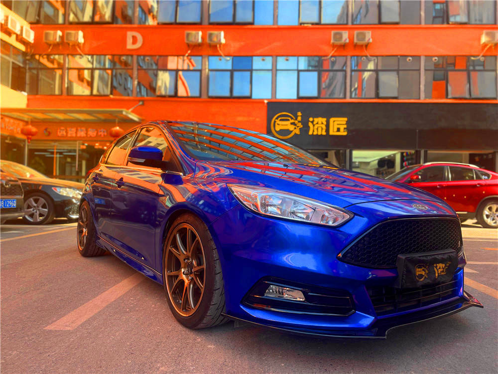 福特福克斯贴膜改色｜AX波尔蒂芒蓝-不一样的蓝，一样的经典-搜狐大视野-搜狐新闻