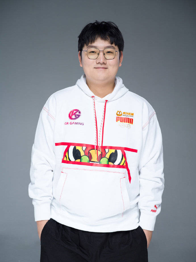 2021年王者荣耀春季赛 佛山GK定妆照-搜狐大视野-搜狐新闻