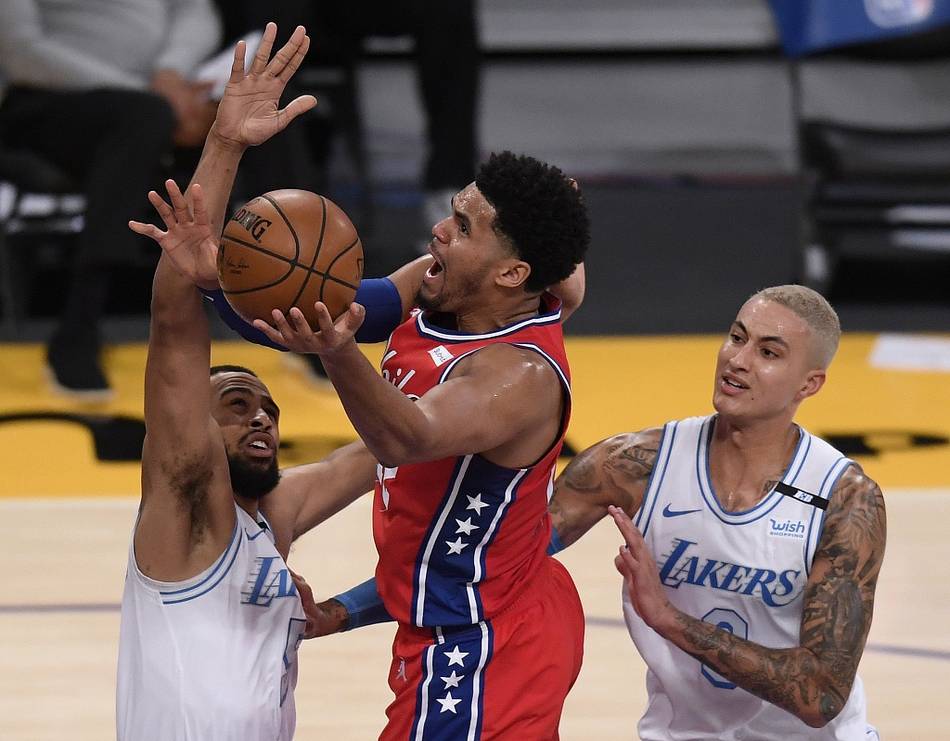 詹姆斯+浓眉哥继续缺阵，湖人不敌76人，NBA4连败-搜狐大视野-搜狐新闻