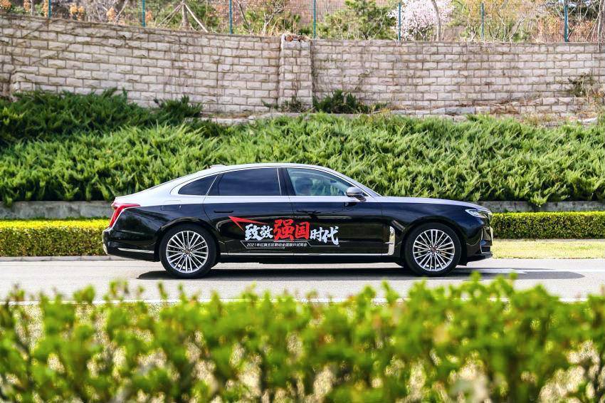 同级少有的大排量，体验红旗H9 3.0T V6版_搜狐汽车_搜狐网