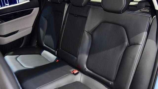 起步价相差1万，买思皓E50A还是秦PLUS EV？_搜狐汽车_搜狐网