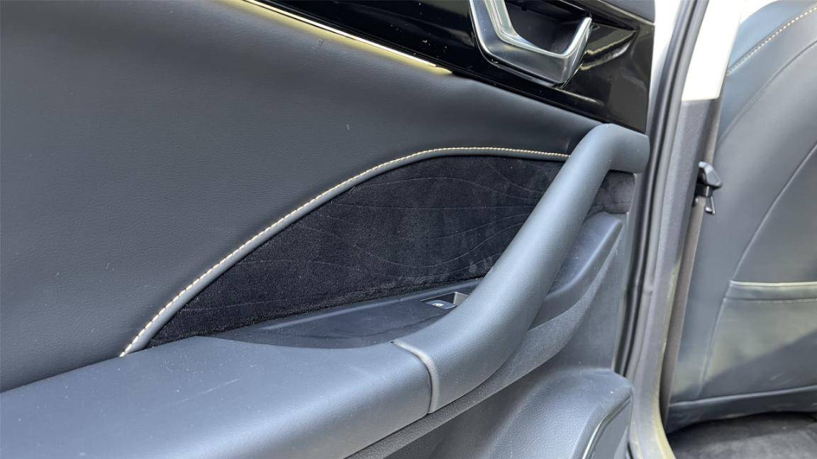 选车太久终于选择奔腾B70，TA能PK掉合资真的不意外_搜狐汽车_搜狐网