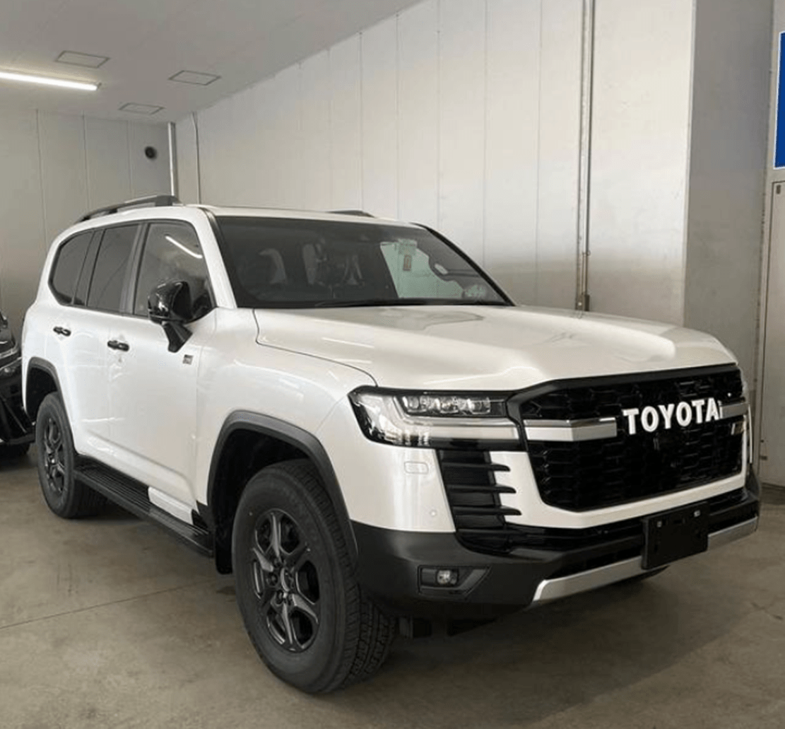 全新丰田陆巡GR SPORT版实拍，搭载3.5T+10AT动力组合，外观更运动_搜狐汽车_搜狐网