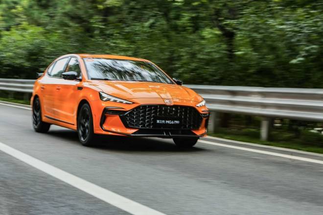 听着声浪唱着歌想把公路当赛道——汽势全网首试MG6 PRO_搜狐汽车_搜狐网