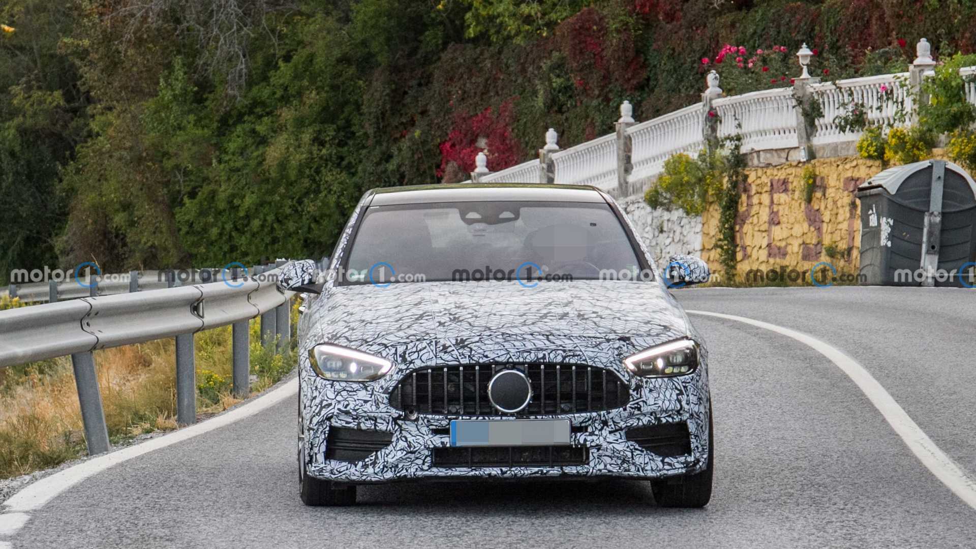 AMG C45谍照曝光！2.0T四缸机全面电气化，性能赶超双涡轮V6_搜狐汽车_搜狐网