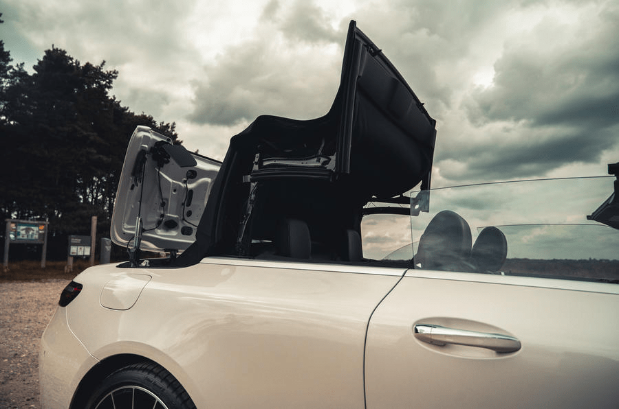 63万起，奔驰轿跑E260改款升级，敞篷活力十足，搭配M254引擎_搜狐汽车_搜狐网