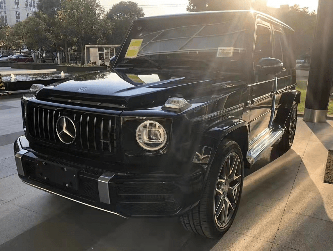 实拍：奔驰G级AMG，油耗15L多，油箱100L，内饰太“妖娆”_搜狐汽车_搜狐网