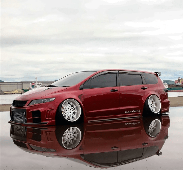 最帅气的宽体低趴MPV，本田奥德赛RB3改装_搜狐汽车_搜狐网