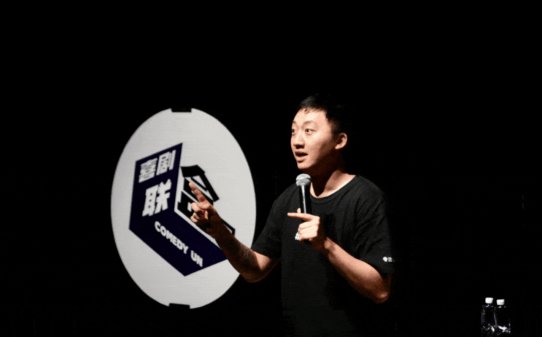 太好笑了！这份《魔都笑声地图》请收好_演出_喜剧_信息