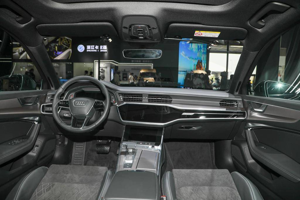 奥迪A6L vs 凯迪拉克CT6，品牌力和性价比的对决_搜狐汽车_搜狐网