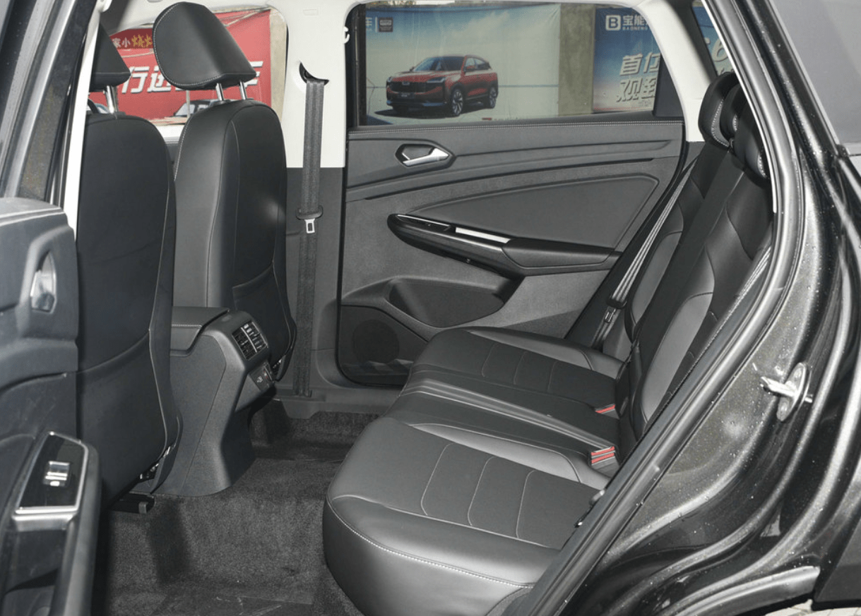 一汽-大众推出“黑武士”SUV，与途观L同级，配EA211，才10.68万_搜狐汽车_搜狐网