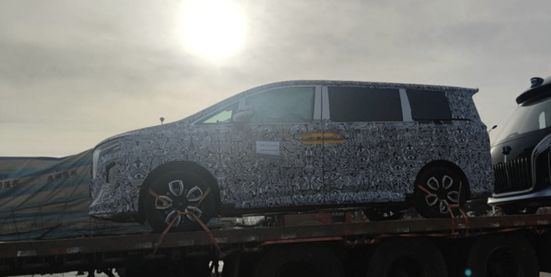 “硬刚”埃尔法？红旗MPV更多谍照曝光，配2.0T+8AT主打亲民_搜狐汽车_搜狐网