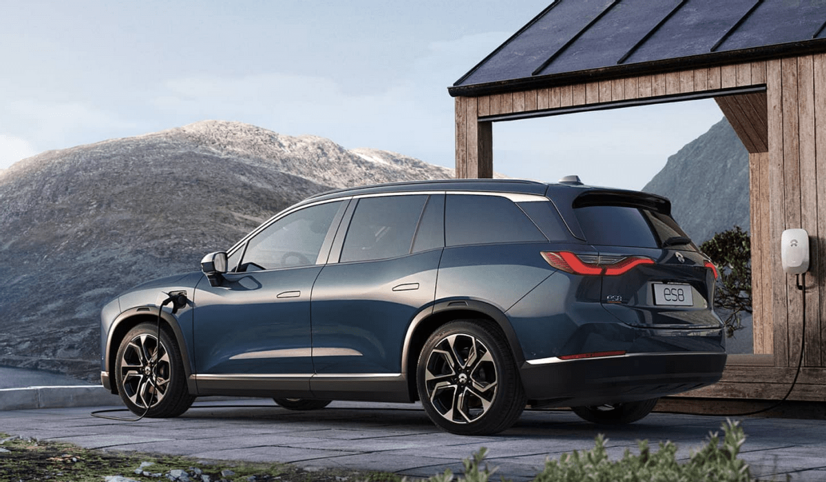 售价超50万，蔚来ES8对比高合HiPhi X，谁更超值？_搜狐汽车_搜狐网