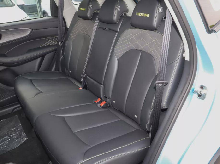 优质国产紧凑型SUV对决：荣威RX5 PLUS对比哈弗H6_搜狐汽车_搜狐网