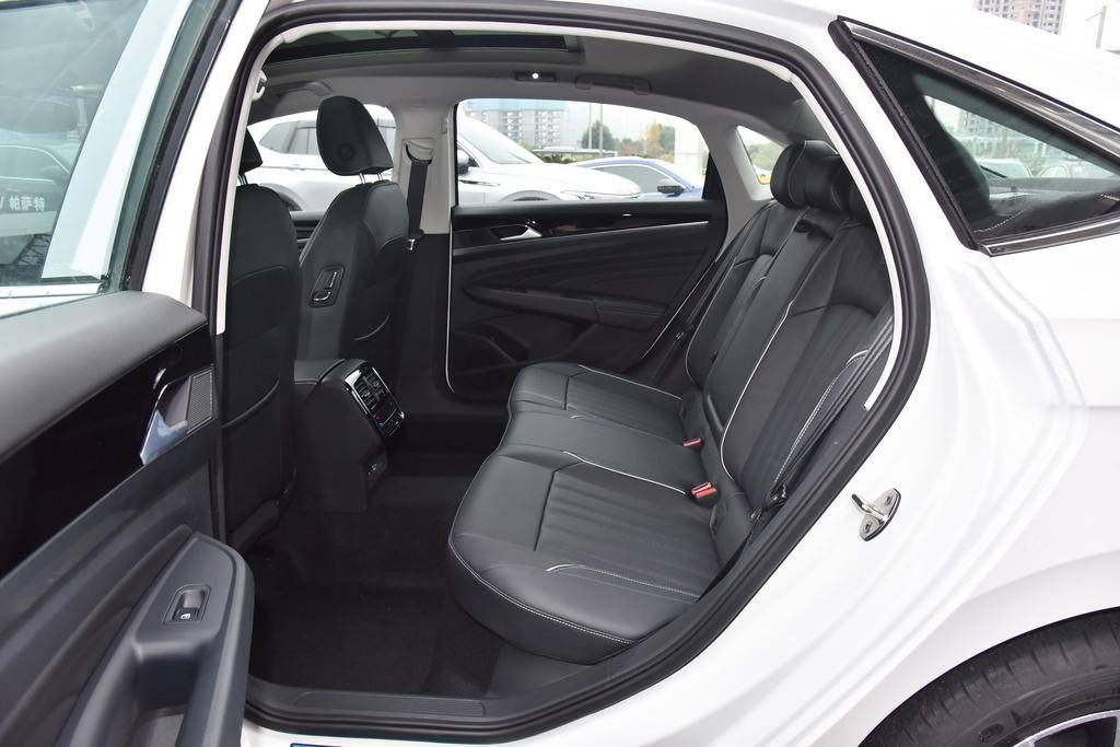 22.99W起售，配1.4T插混动力，轴距2871mm，帕萨特PHEV值得买吗？_搜狐汽车_搜狐网