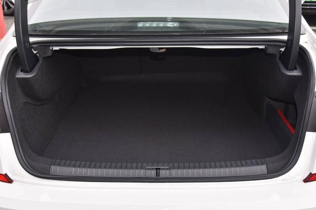 22.99W起售，配1.4T插混动力，轴距2871mm，帕萨特PHEV值得买吗？_搜狐汽车_搜狐网