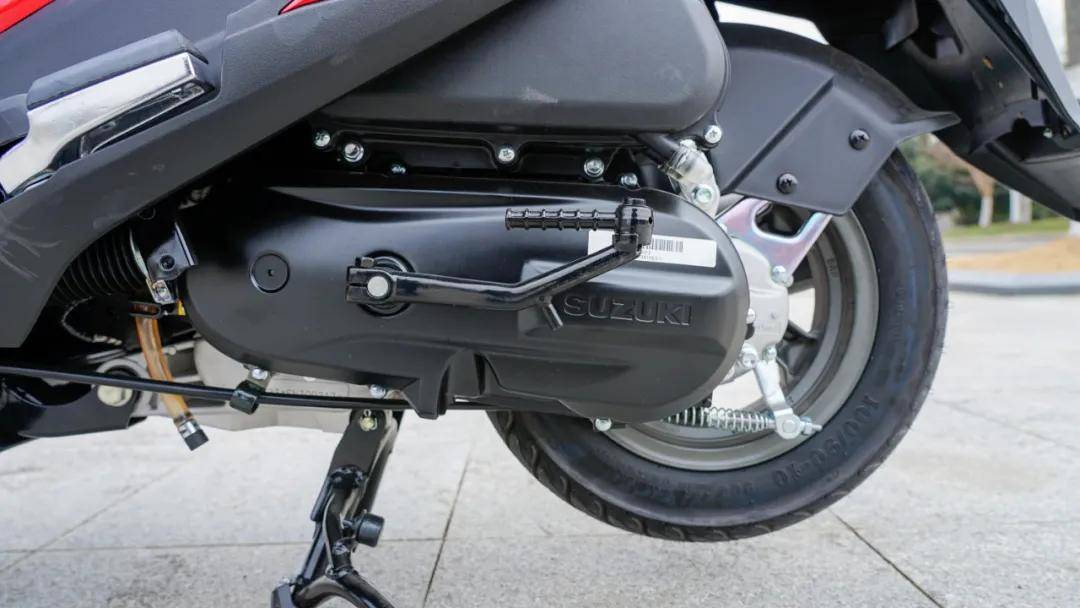 8380元起，UE能否延续UU的辉煌？—轻骑铃木UE125静态测评_搜狐汽车_搜狐网