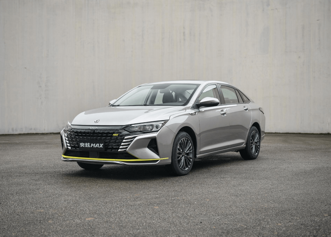 10万预算买B级车，传祺GA6对比东风奕炫MAX谁更胜一筹？_搜狐汽车_搜狐网