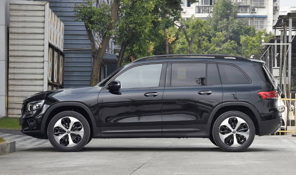 官宣丨全新奔驰GLB正式上市，2.0T引擎配8速双离合，还带四驱_搜狐汽车_搜狐网