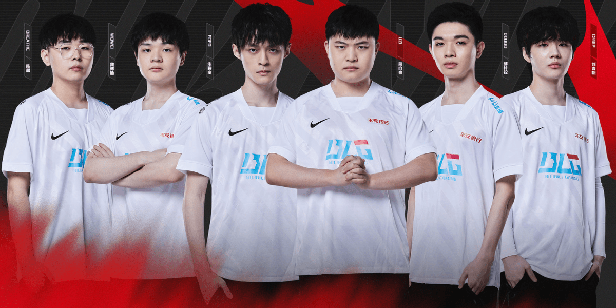 UZI终于要首发了！BLG对阵V5前一天，UZI回归登场训练赛_比赛_Doggo_选手