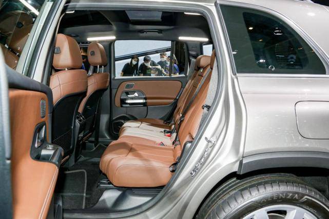 奔驰GLB增推2.0T版本，33.09万元起，实际意义有多大？_搜狐汽车_搜狐网