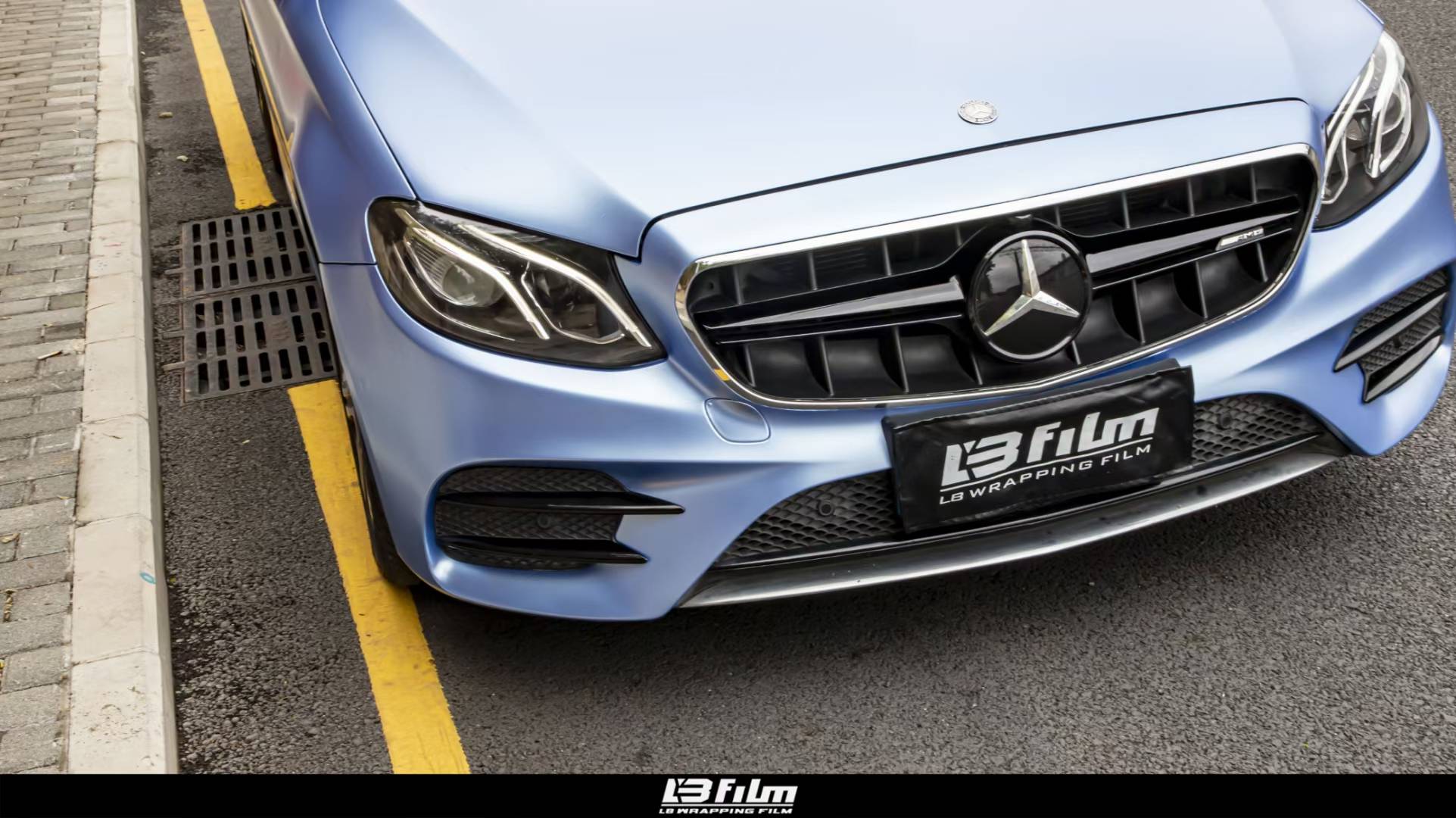 LBFILM改色膜：奔驰-E300电光金属清雾蓝_搜狐汽车_搜狐网