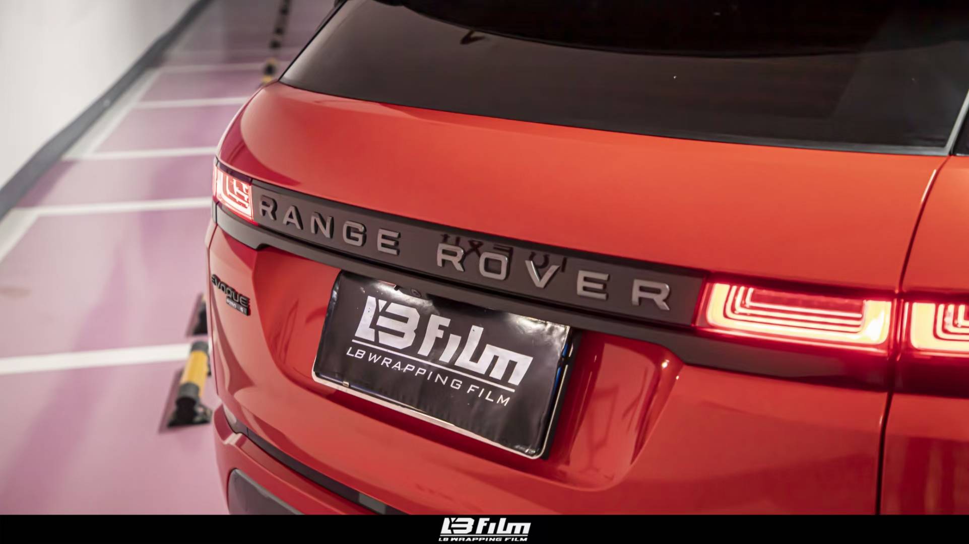 路虎-极光汽车贴膜LBFILM超亮金属深红改色膜_搜狐汽车_搜狐网