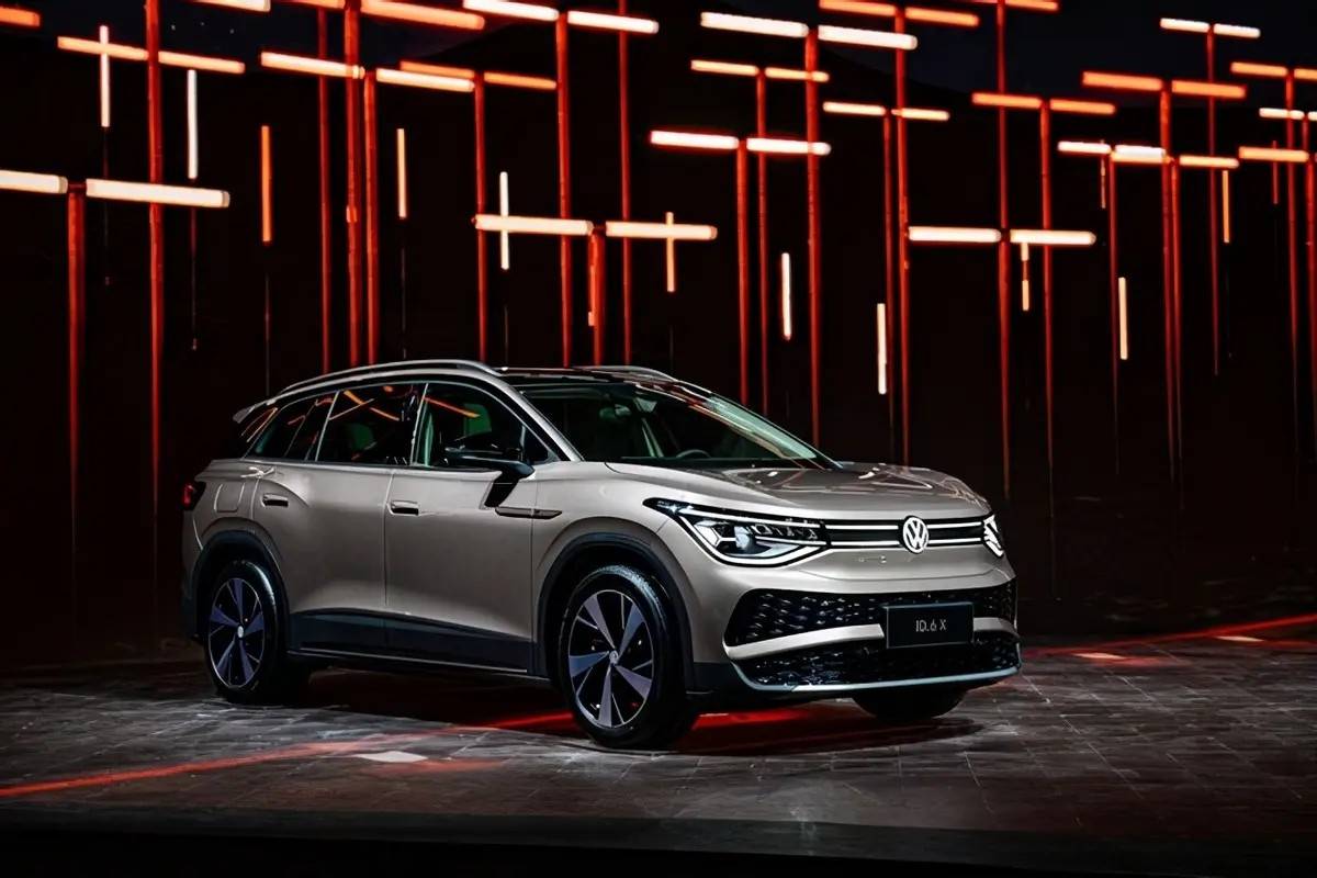 二十多万的豪华新能源SUV，ID6X不比Model Y香吗？_搜狐汽车_搜狐网