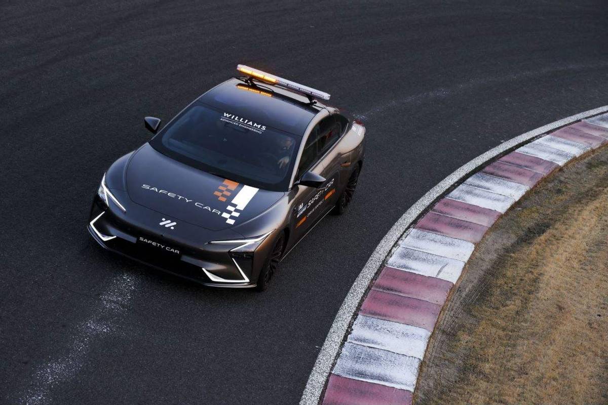 “新世界驾控旗舰”智己L7开启锁单，L7 Pro公布售价40.88万元_用户_汽车_动力