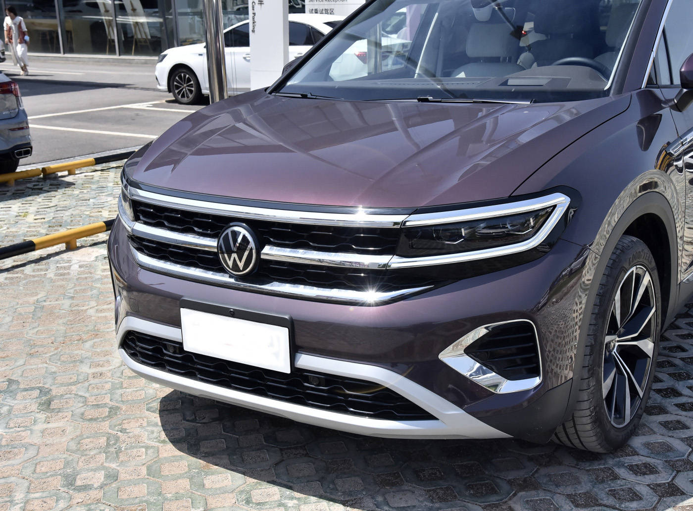 34万买顶配版揽境，六缸动力+可变悬架，到底值不值？_搜狐汽车_搜狐网