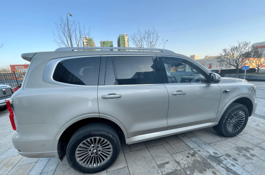 坦克500配置解析，豪华不输陆巡LC，科技感爆棚，国产3.0T+8AT_搜狐汽车_搜狐网