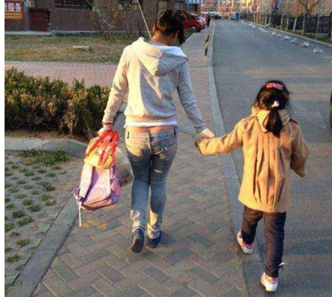 同样都是带娃, 精致宝妈”与 邋遢宝妈”的差距,咋就这么大?妈妈孩子女士