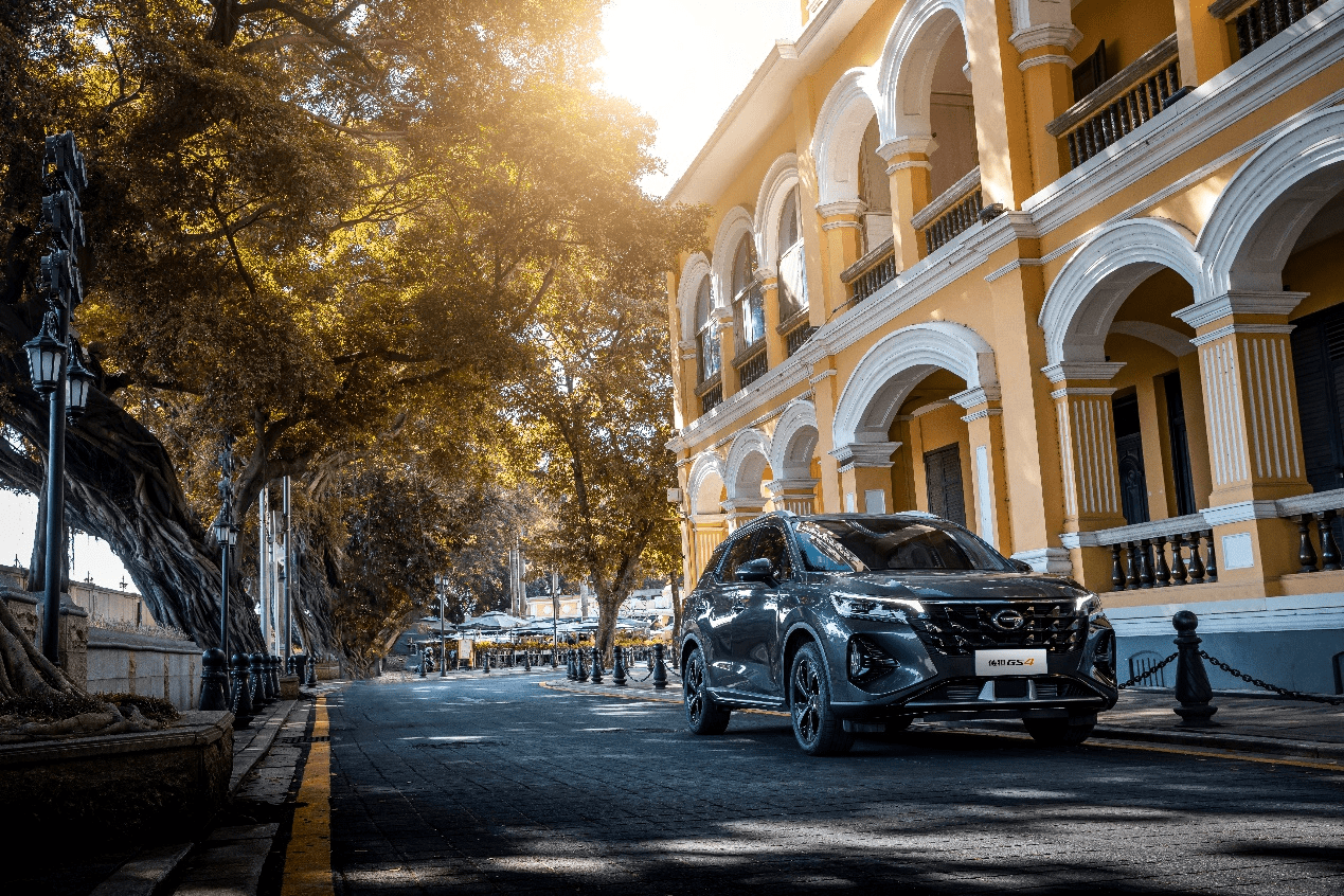 B柱能荡秋千，超安全的2022款传祺GS4送你3000元油礼补贴！_搜狐汽车_搜狐网